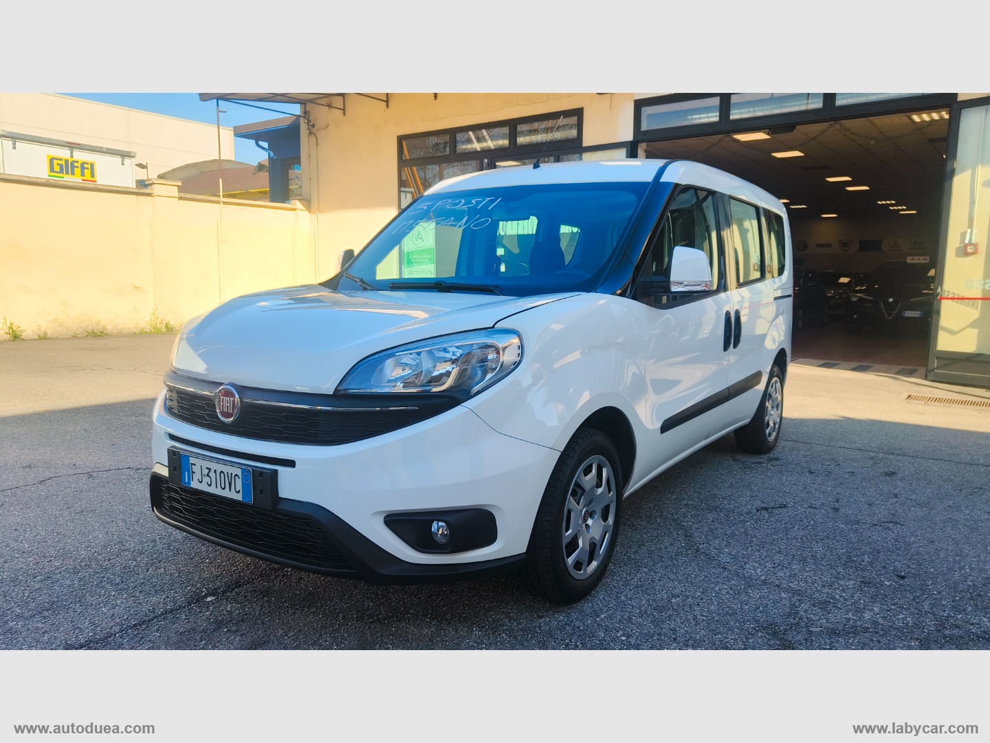 Monovolume Usato FIAT DOBLO 5 POSTI 1.4 T-Jet N.P. Easy - Nichelino | Auto Due A